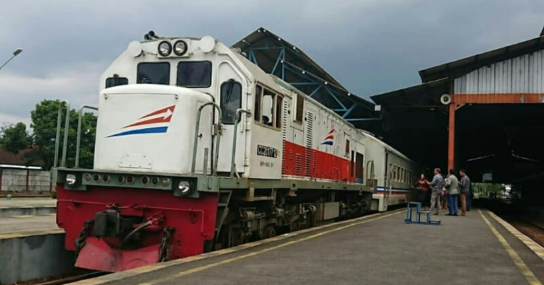 Jadwal Kereta Api Bandung Cicalengka Terbaru 2022 | Harga Tiket